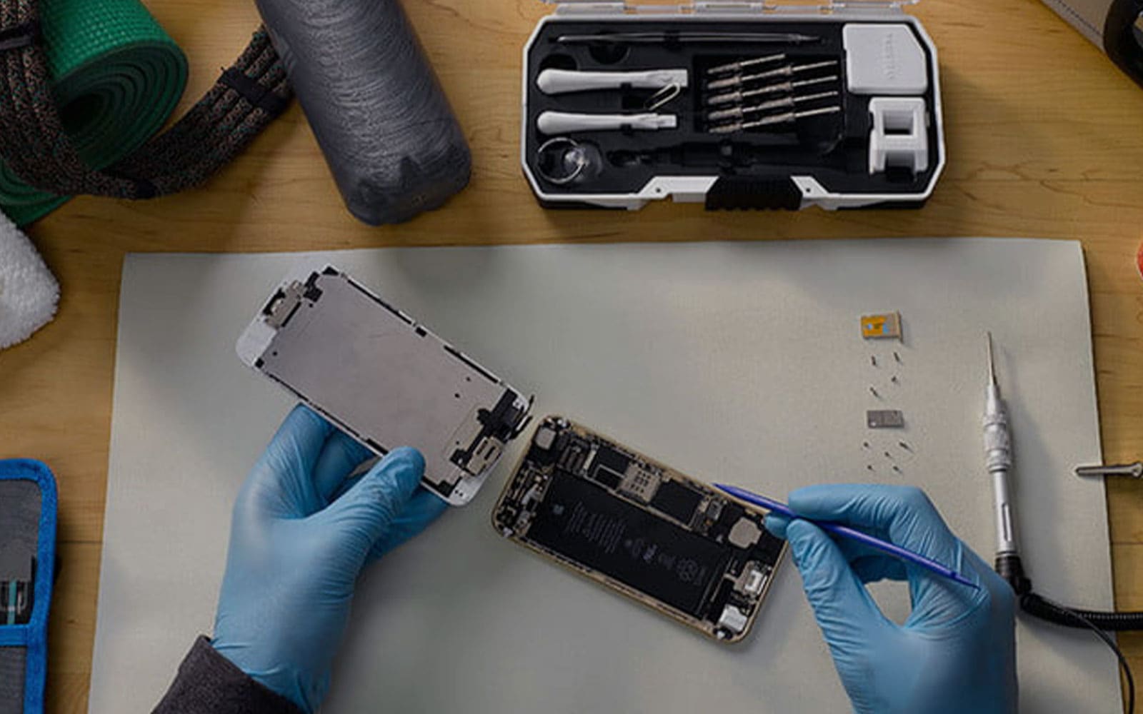 1 Electronics & Phone Repair is a Electronic Shop in Miami Beach, FL 33140